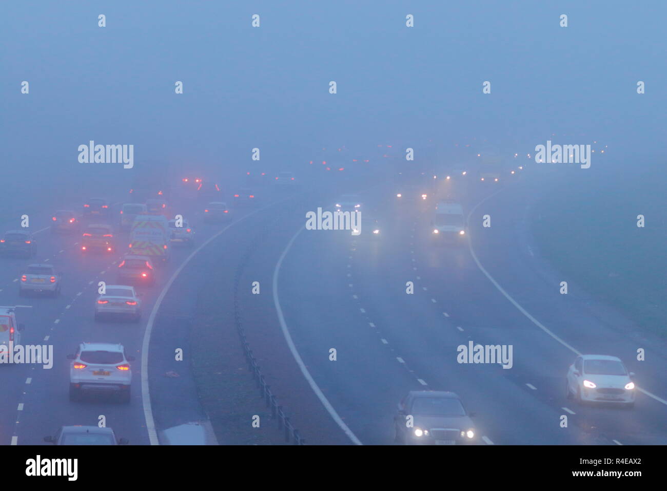 Fog m1 motorway weather hi-res stock photography and images - Alamy