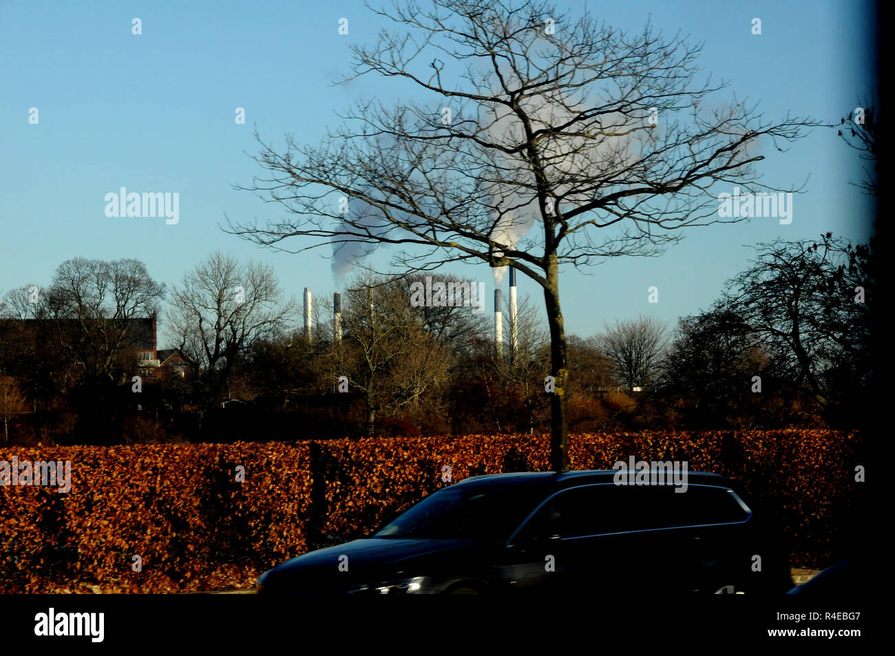 Copenhagen, Denmark. 27th Nov 2018. Global climate change issues. Smoke ...