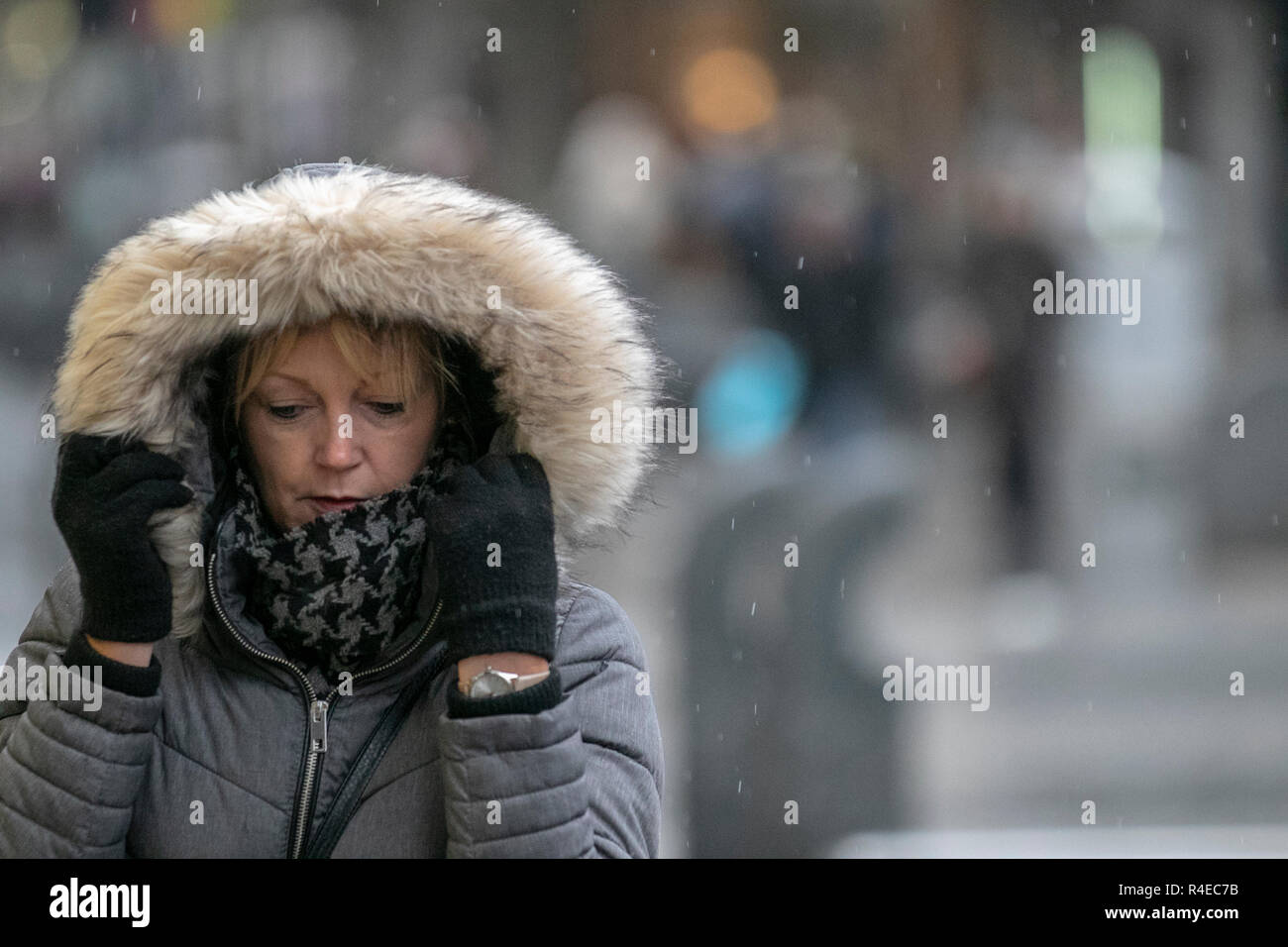 Southport, Lancashire, UK Weather. 27th Nov, 2018. Cold wet windy day ...