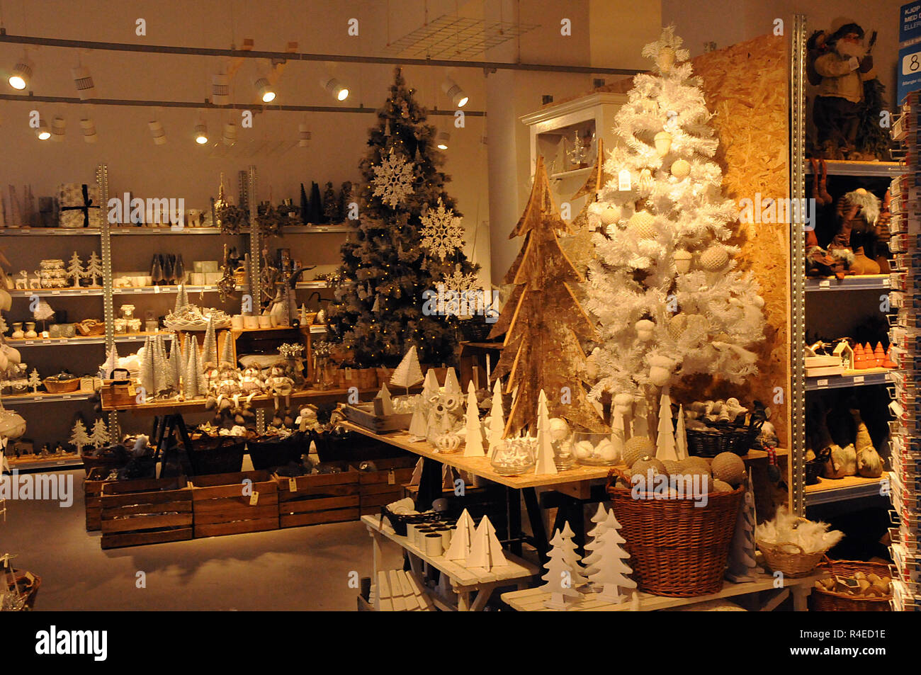Copenhagen, Denmark. 27th Nov 2018. Artificial Christmas trees and ...