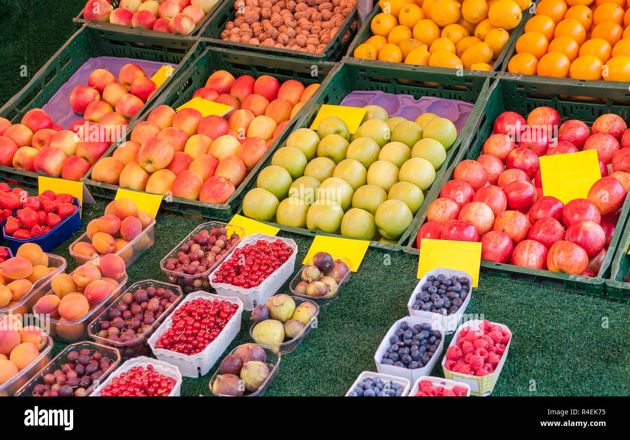 fruit stand detail Stock Photo - Alamy