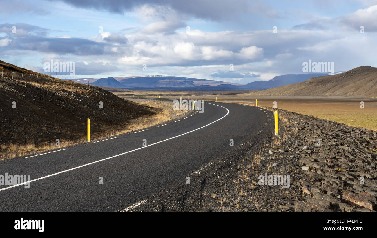 Winding Road in Thingvellir National Park, Iceland Stock Photo - Alamy