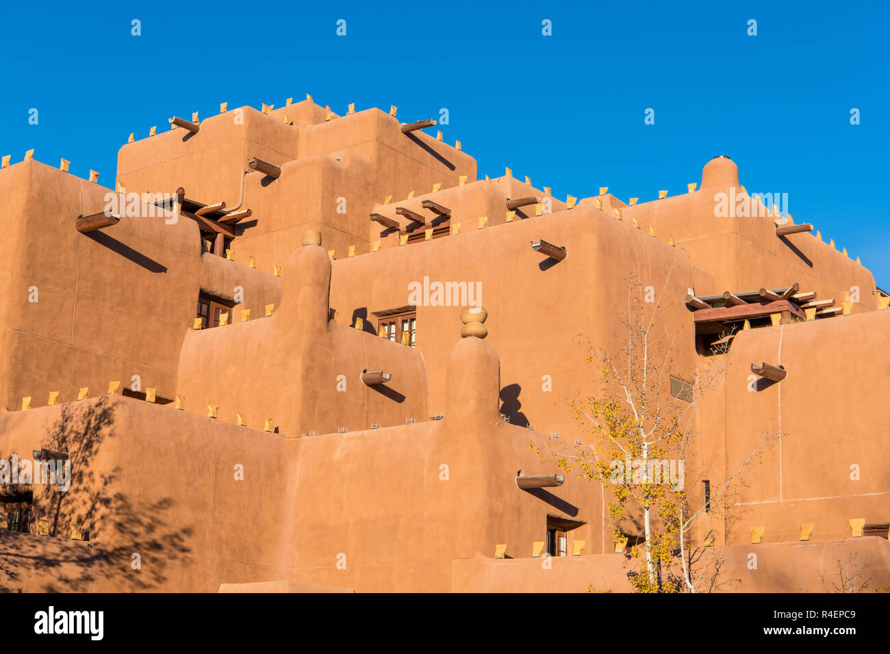 Pueblo style architecture hi-res stock photography and images - Alamy