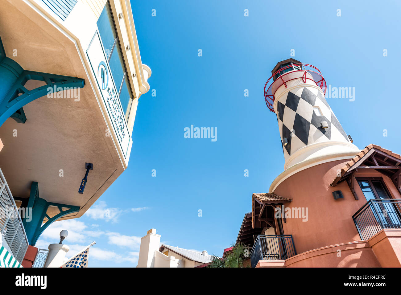 Weddings in lighthouse High Resolution Stock Photography and Images - Alamy