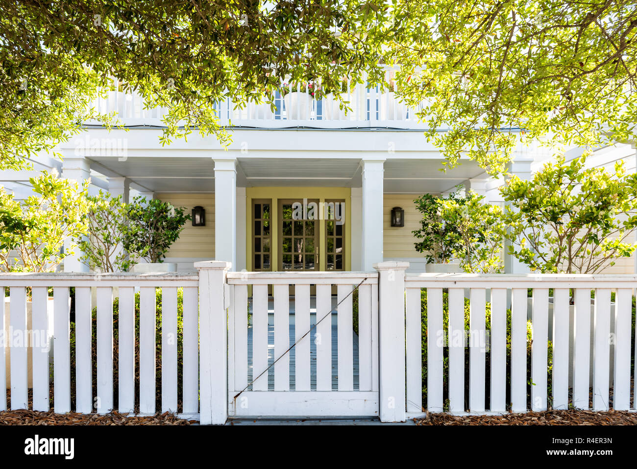 Seaside florida town picket fence hi-res stock photography and images ...