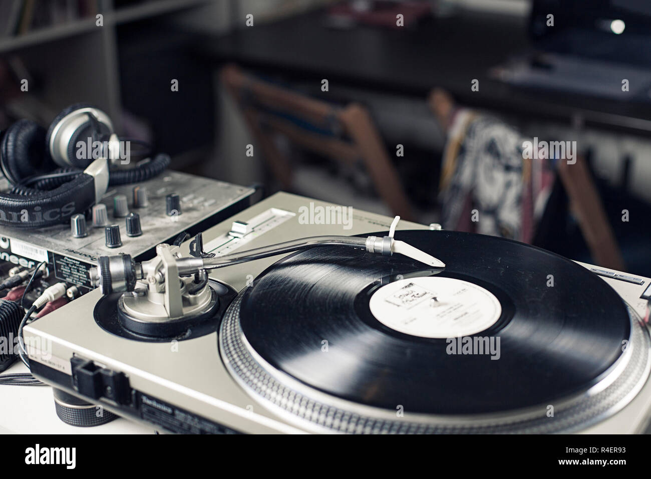 Vinyle vintage hi-res stock photography and images - Alamy