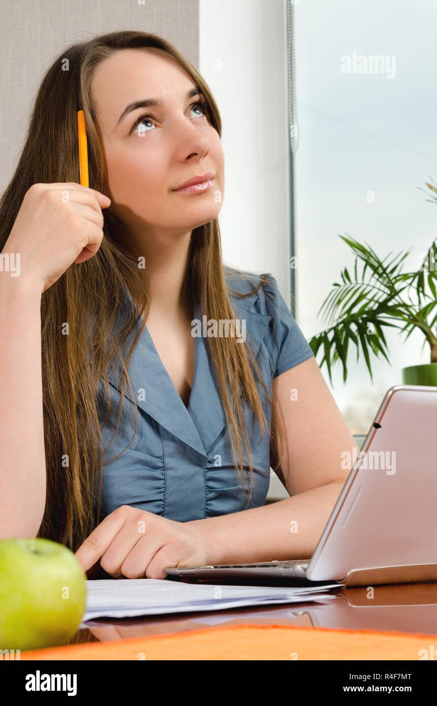 Notebook style computer hi-res stock photography and images - Alamy