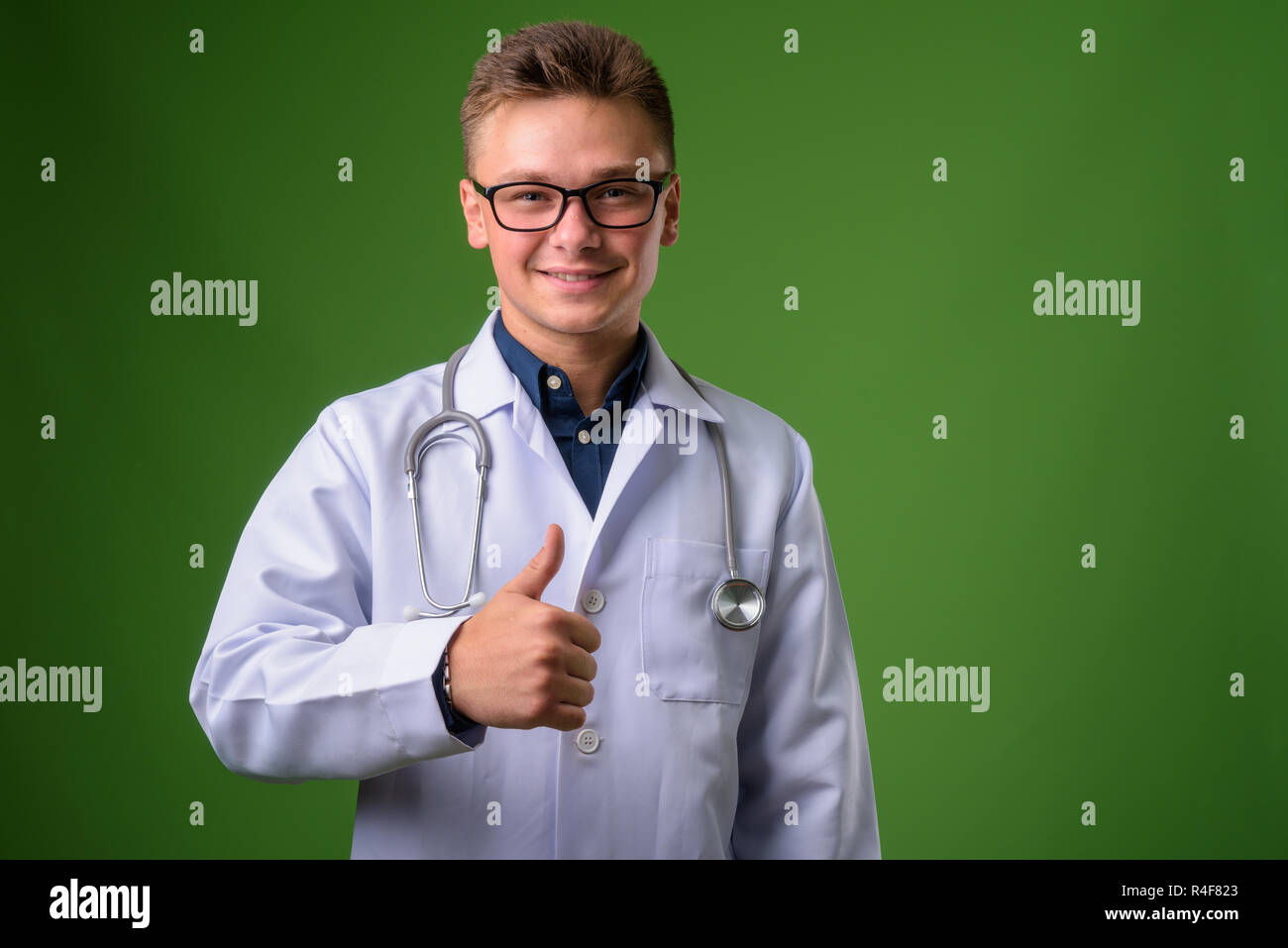 Doctor green thumb hi-res stock photography and images - Alamy