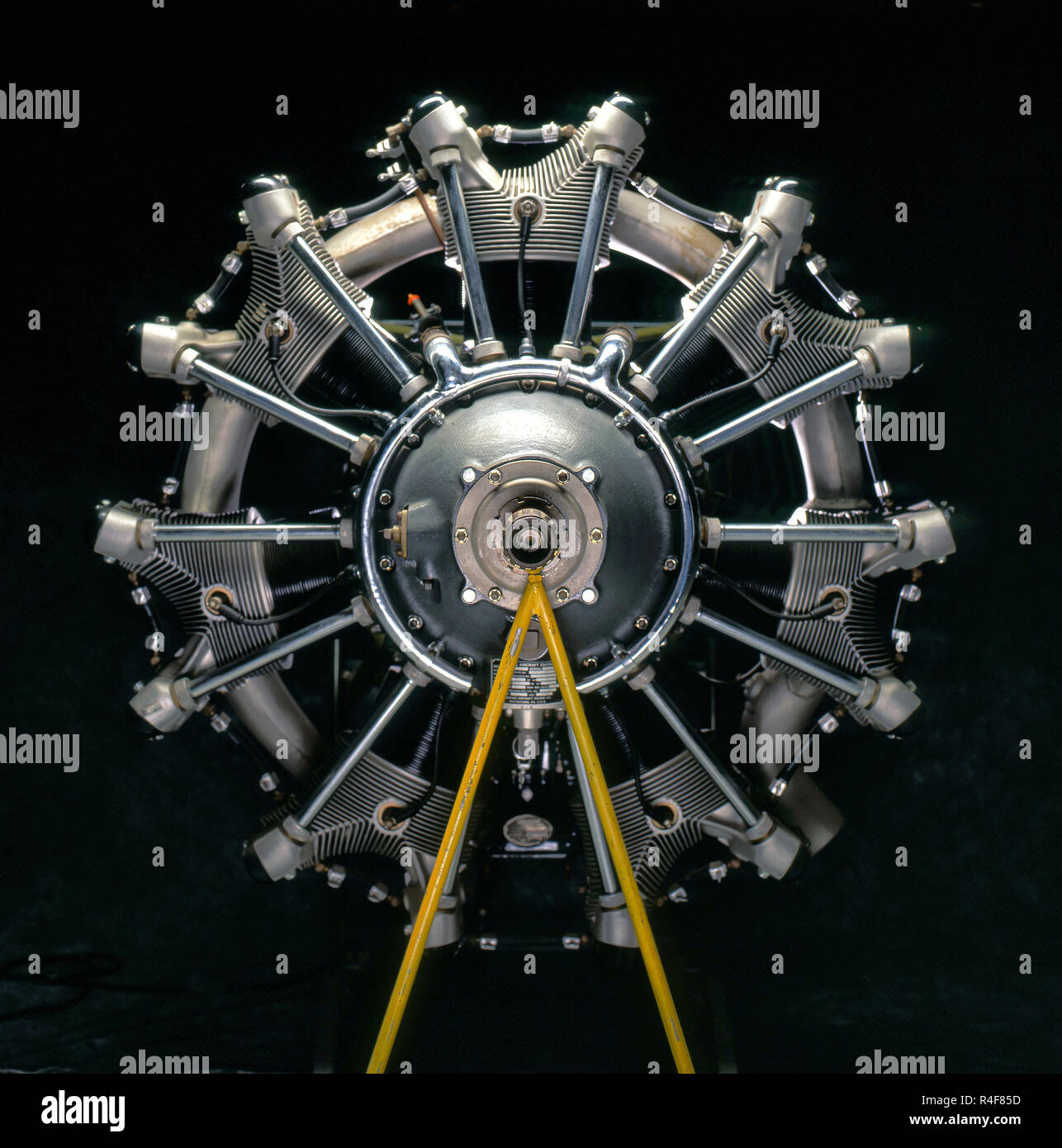 Radial aircraft engine hi-res stock photography and images - Alamy