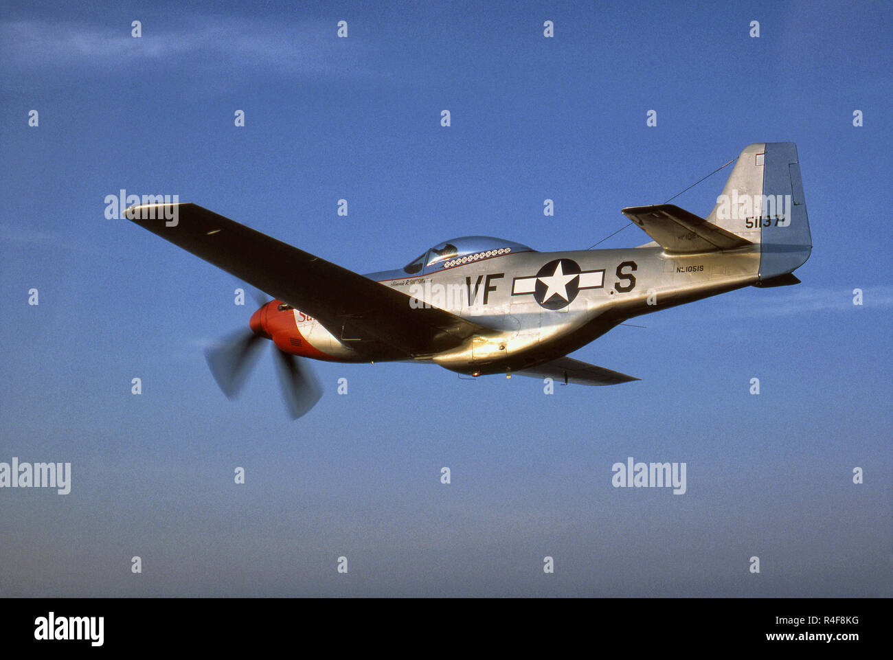Wwii p 51 mustang hi-res stock photography and images - Alamy