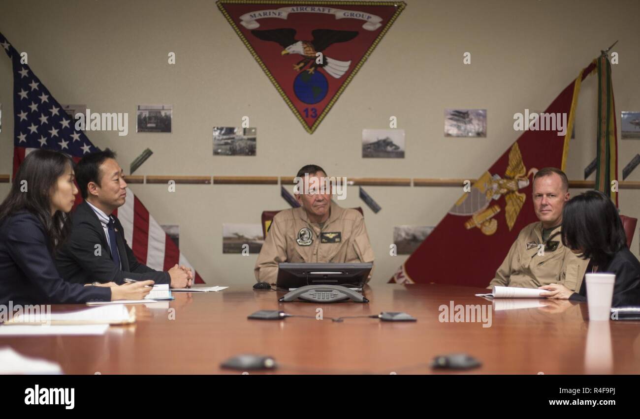 Maj gen mark wise hi-res stock photography and images - Alamy