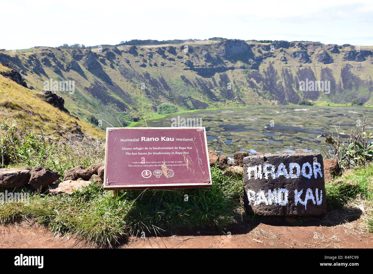 Rano Kau, a volcanic crater with a freshwater lake, Easter Island Stock ...