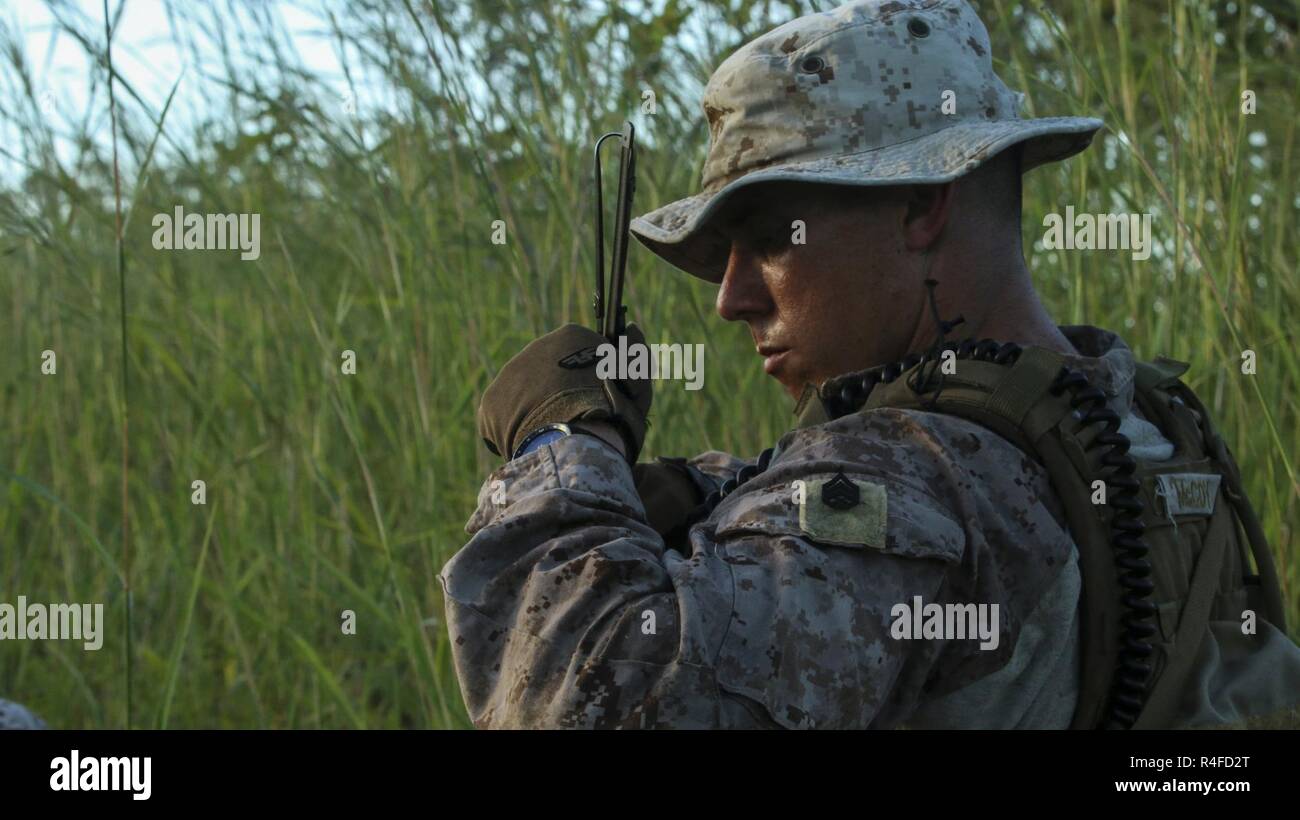 AUSTRALIAN ARMY BASE ROBERTSON BARRACKS, Darwin – U.S. Marine Staff Sgt ...
