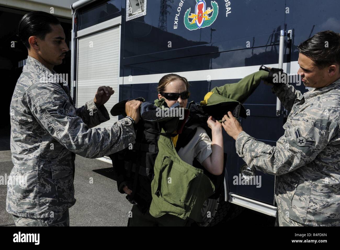 U.S. Air Force Tech. Sgt. Rebecca Kimberling, 18th Civil Engineer ...