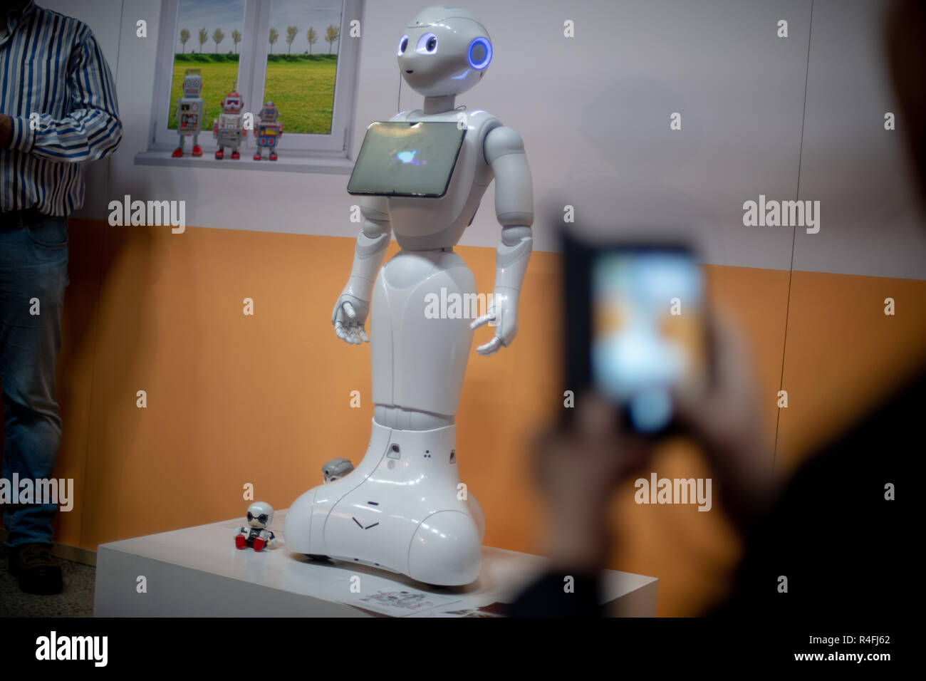 Intelegence hi-res stock photography and images - Alamy