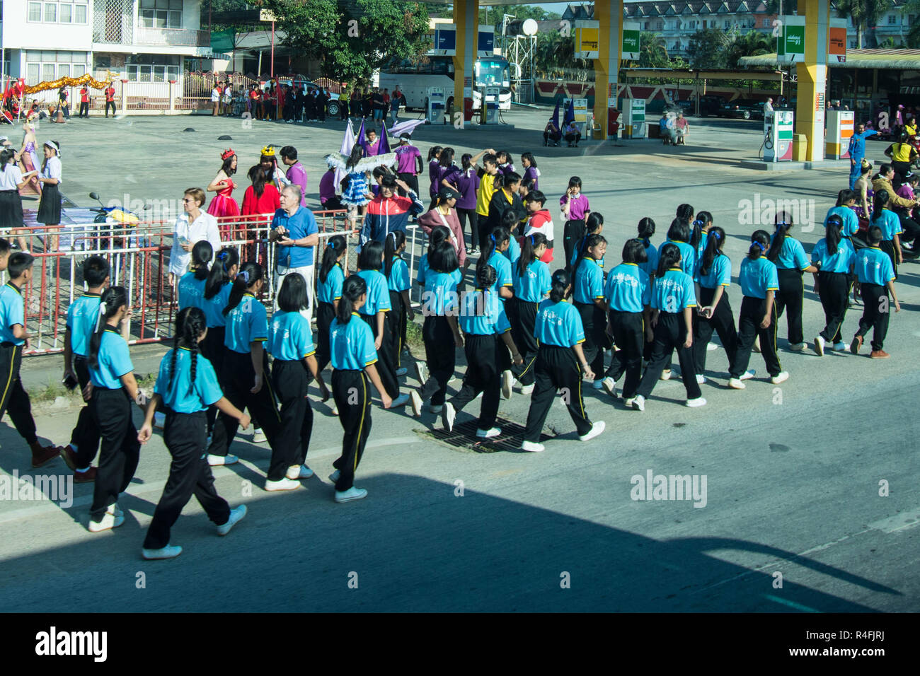 Bangkok traditional school building hi-res stock photography and images ...