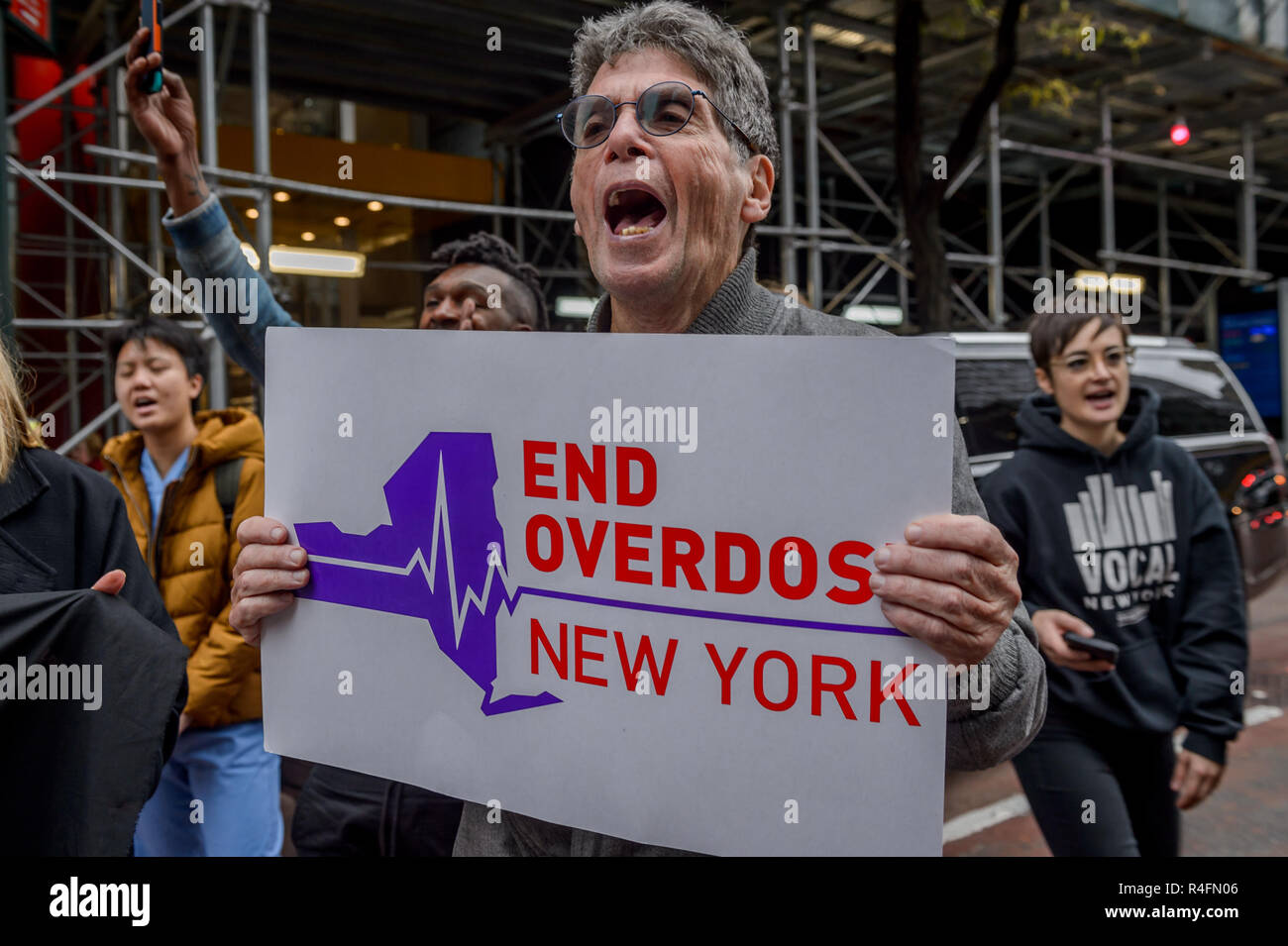 New York, United States. 26th Nov, 2018. Drug policy activists set up a ...