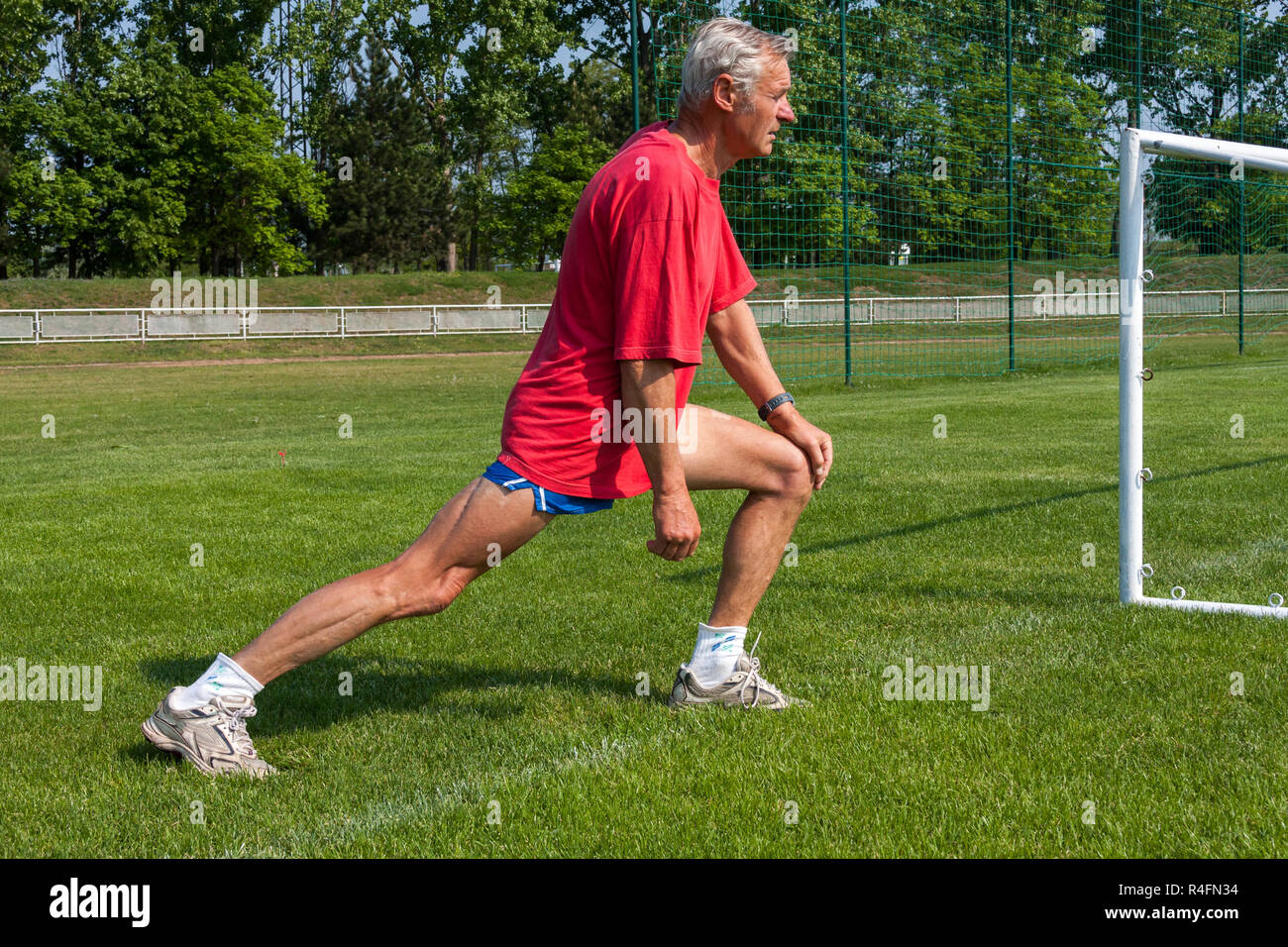 Elderly marathon jogger hi-res stock photography and images - Alamy