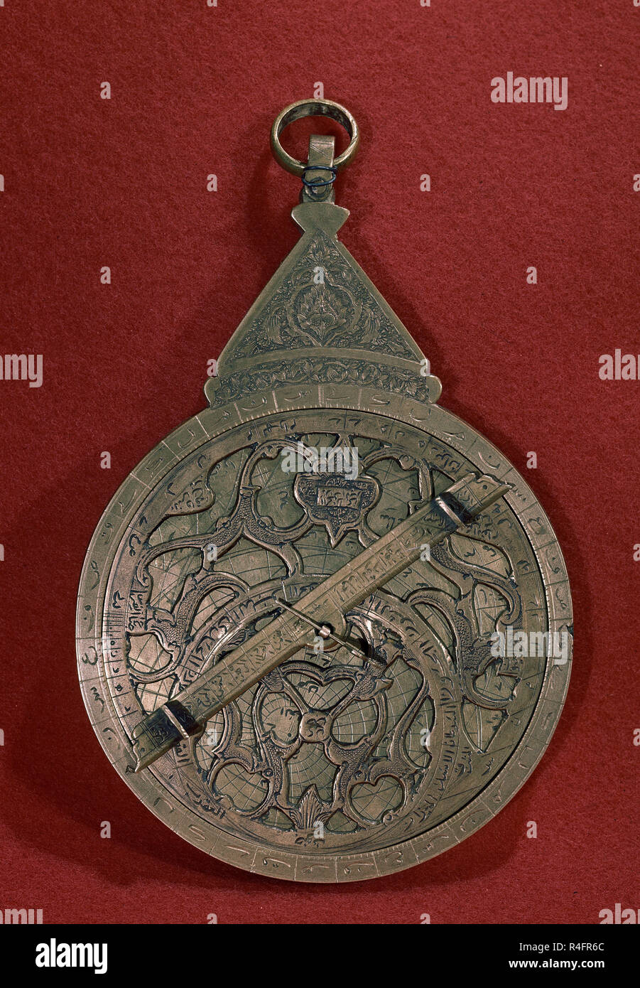 Astrolabe arabe hi-res stock photography and images - Alamy