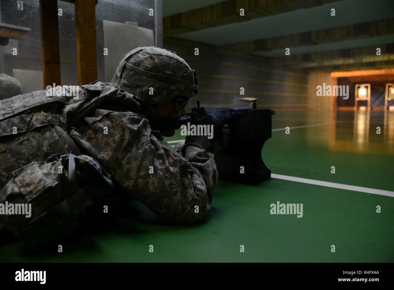 25 meter indoor range hi-res stock photography and images - Alamy