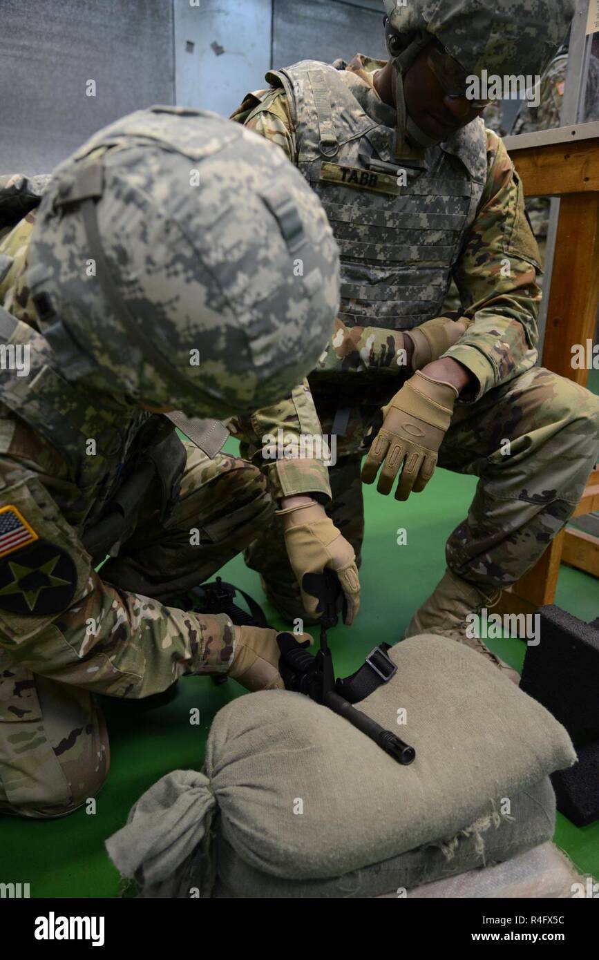 Us navy calibrate hi-res stock photography and images - Alamy