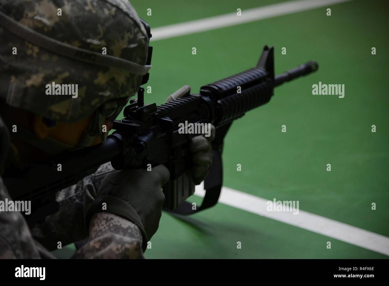 M16a2 qualification range hi-res stock photography and images - Alamy