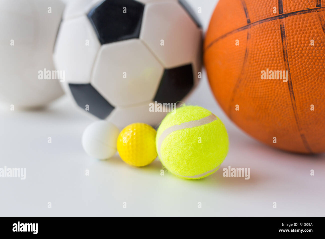 Group of different sports balls hi-res stock photography and images - Alamy