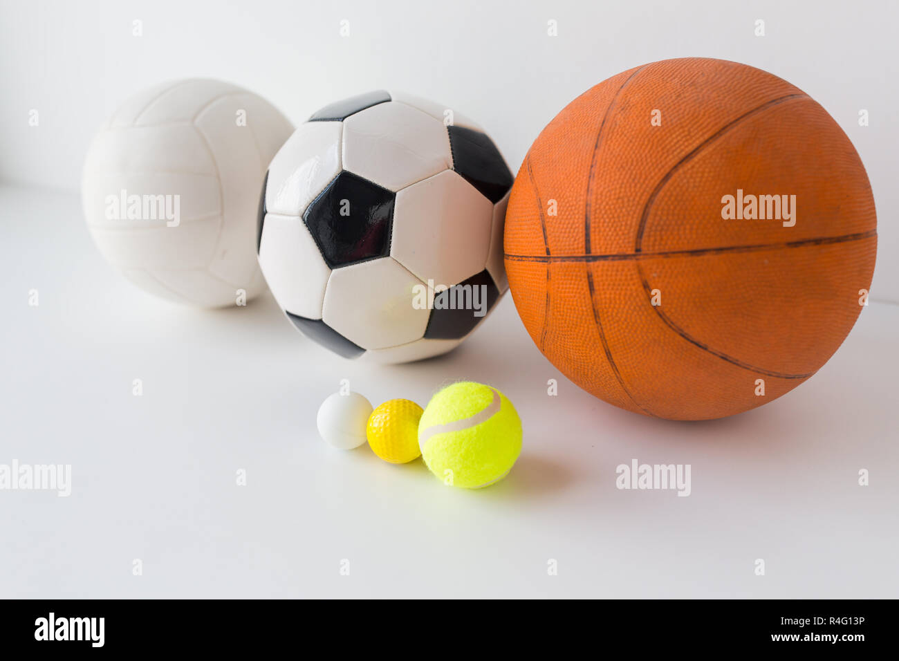 Group of different sports balls hi-res stock photography and images - Alamy