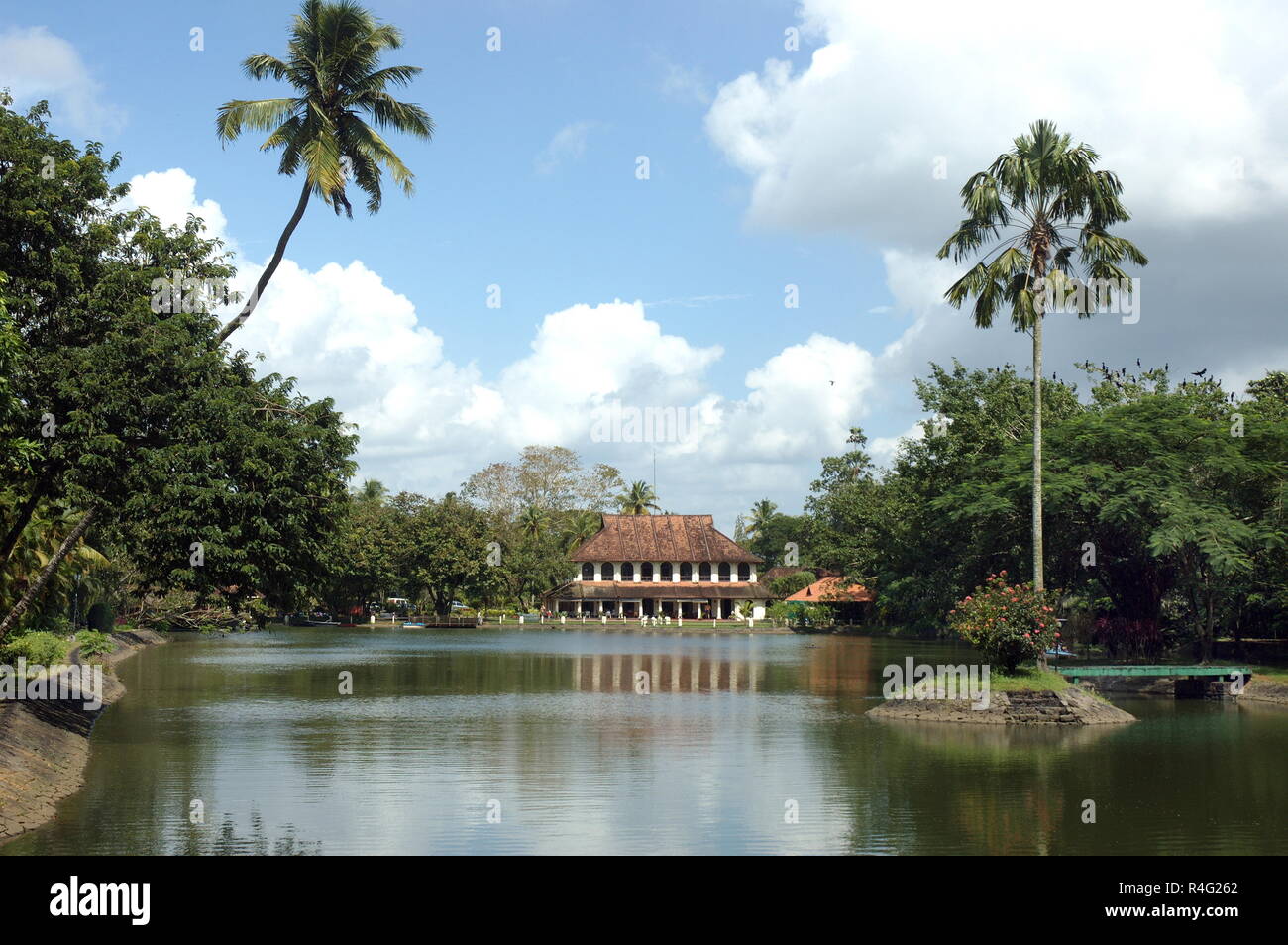 Resort at lake side Stock Photo - Alamy