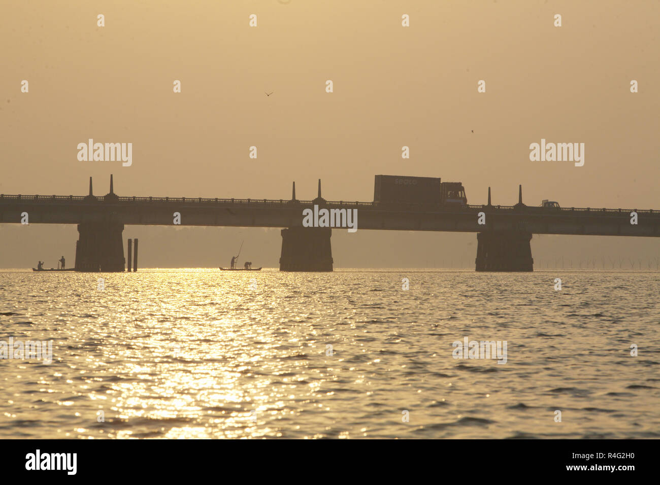 Bridge in to the sea Stock Photo - Alamy