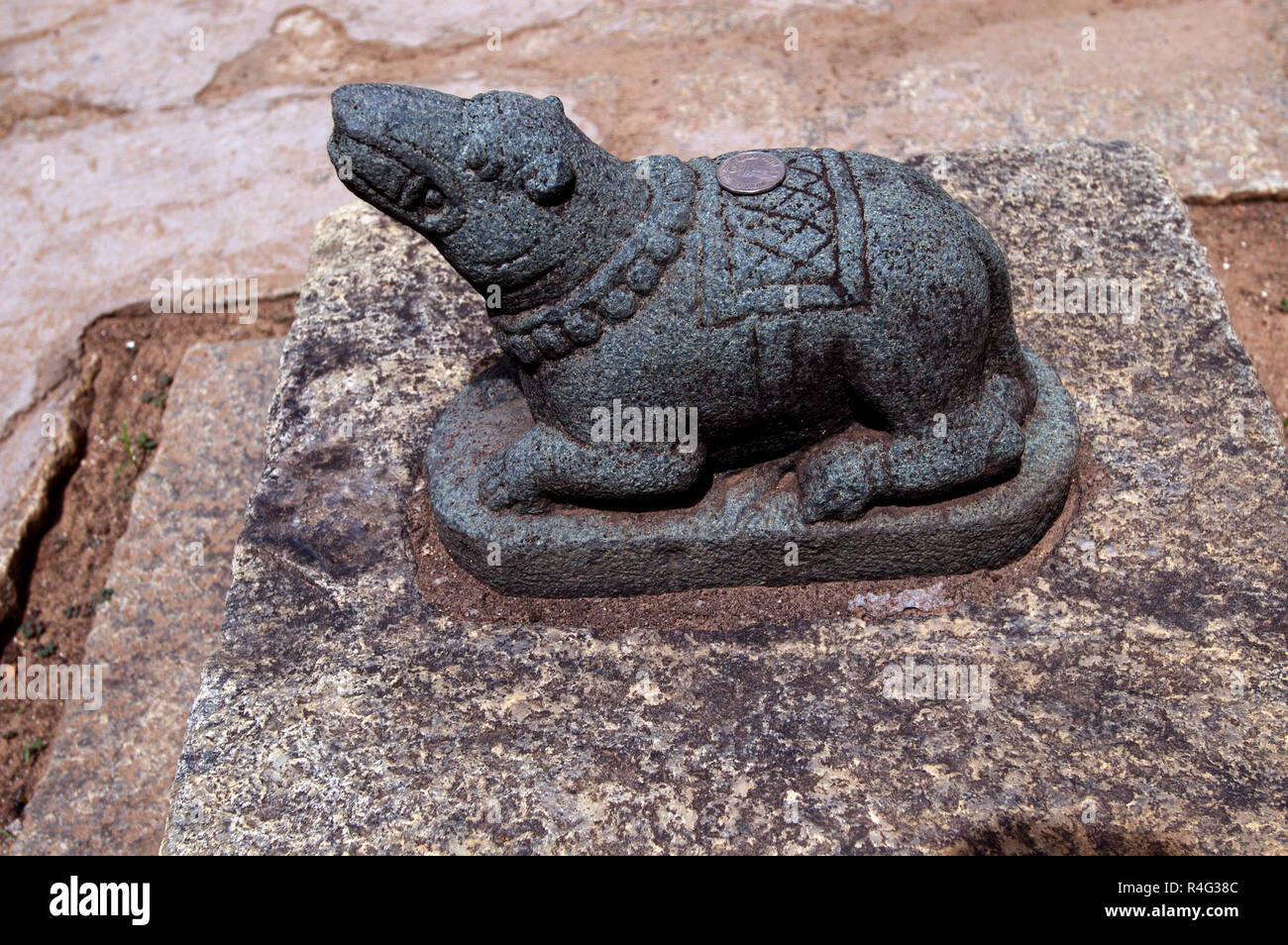 Statue of rat Stock Photo - Alamy
