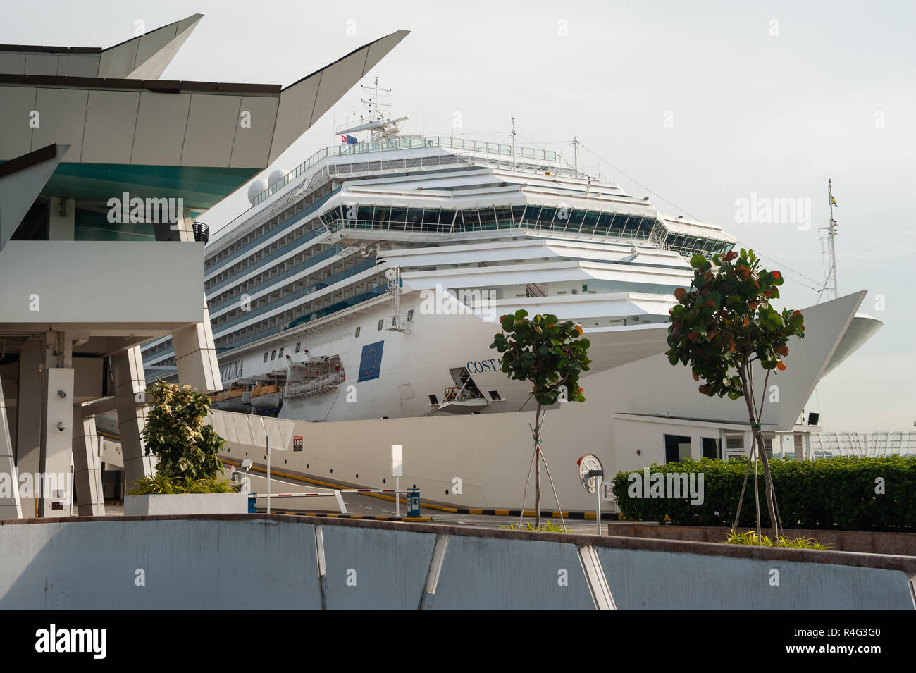 Singapore ferry terminal hi-res stock photography and images - Alamy