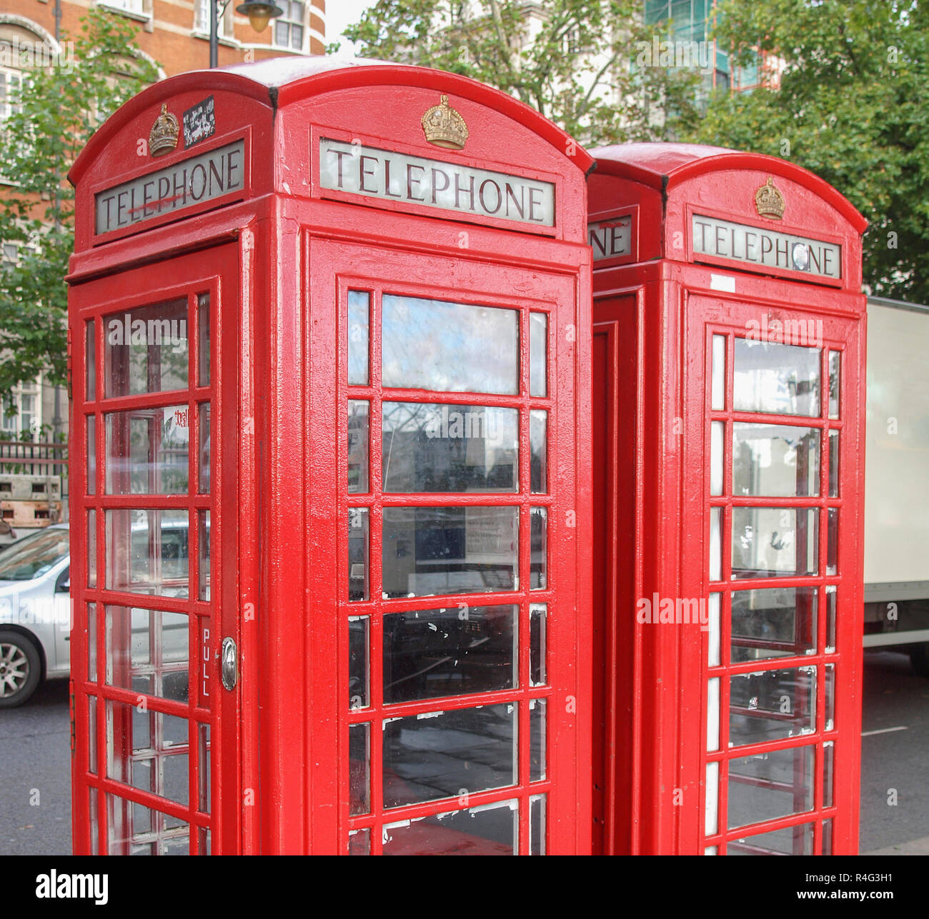 London telephone box Stock Photo - Alamy