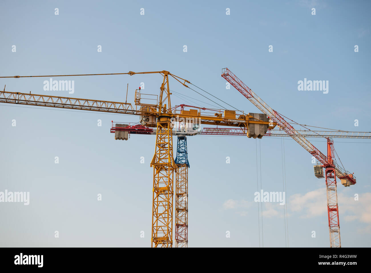 Three metal cranes hi-res stock photography and images - Alamy