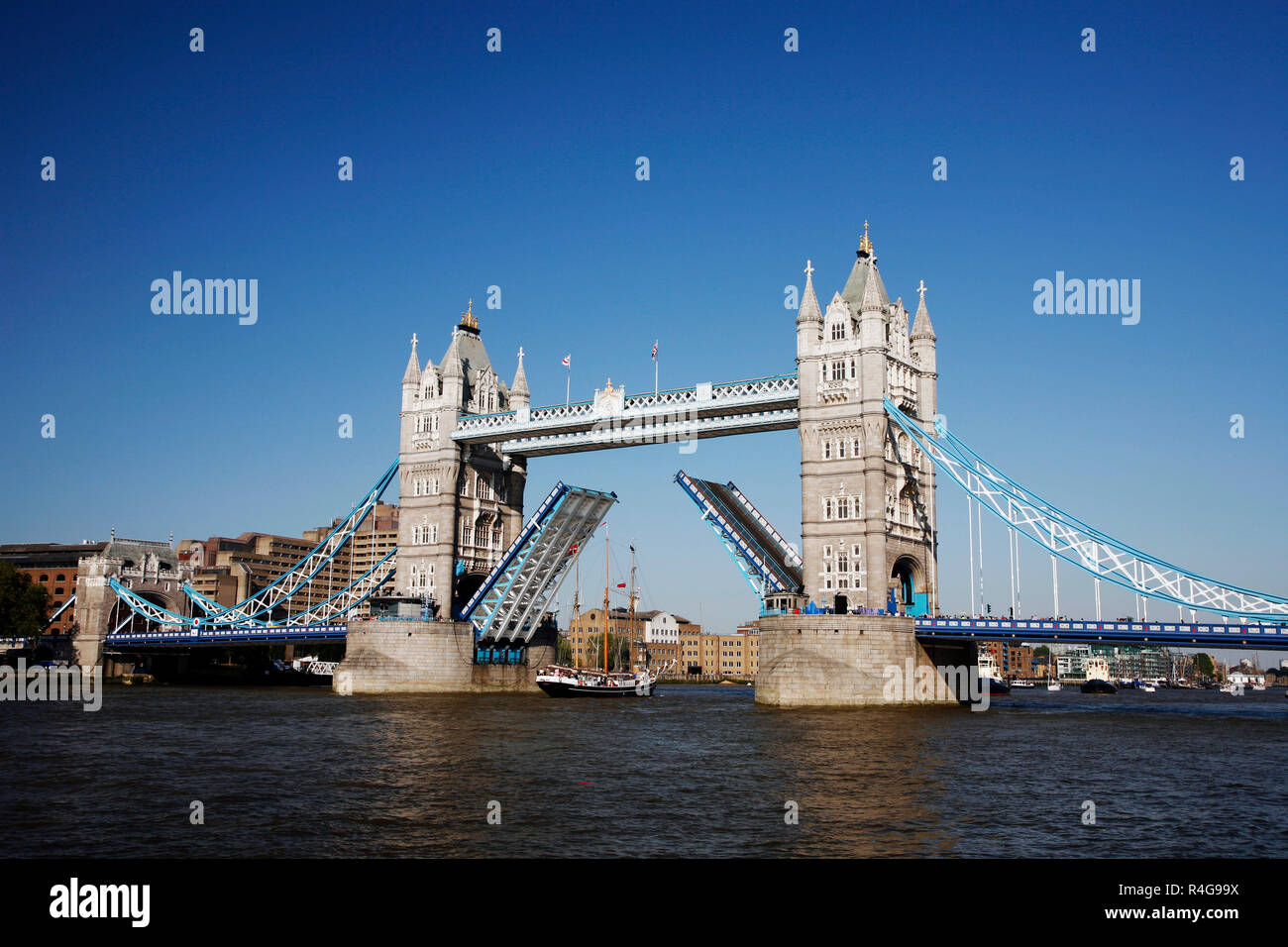 Tower Bridge, lifted Stock Photo - Alamy