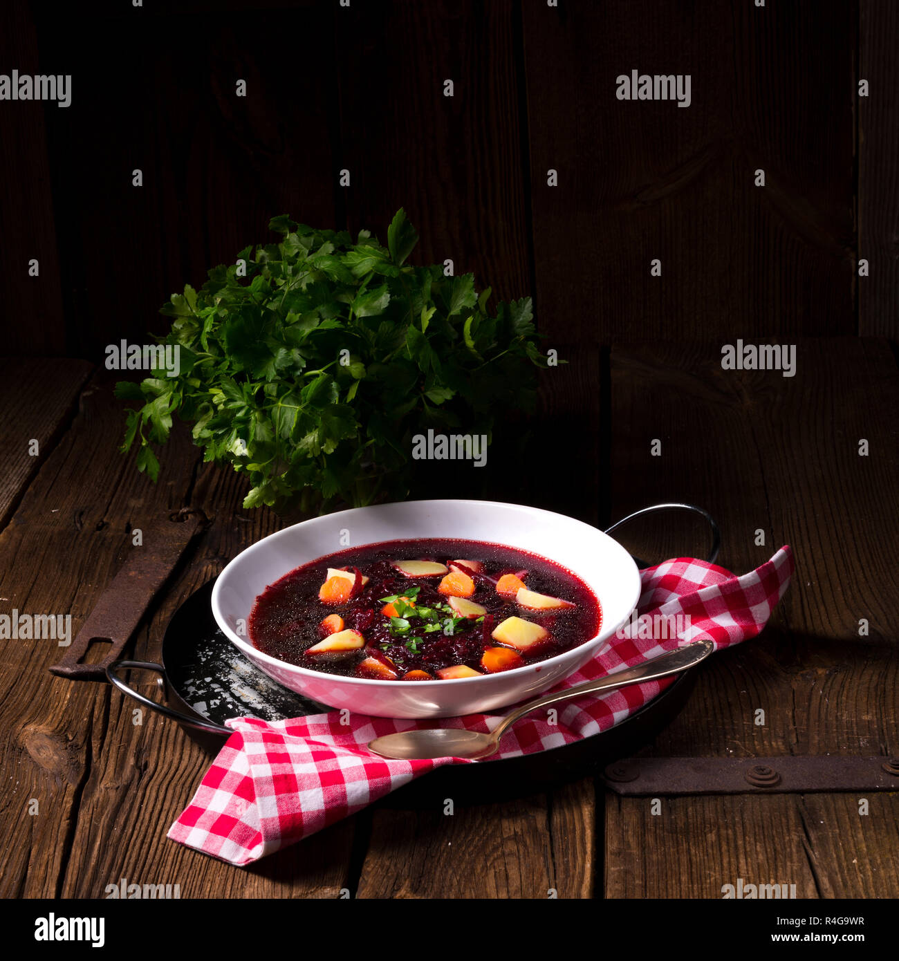 Rote borschtsch hi-res stock photography and images - Alamy