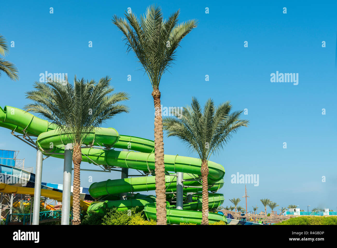 Waterslide and family hi-res stock photography and images - Alamy