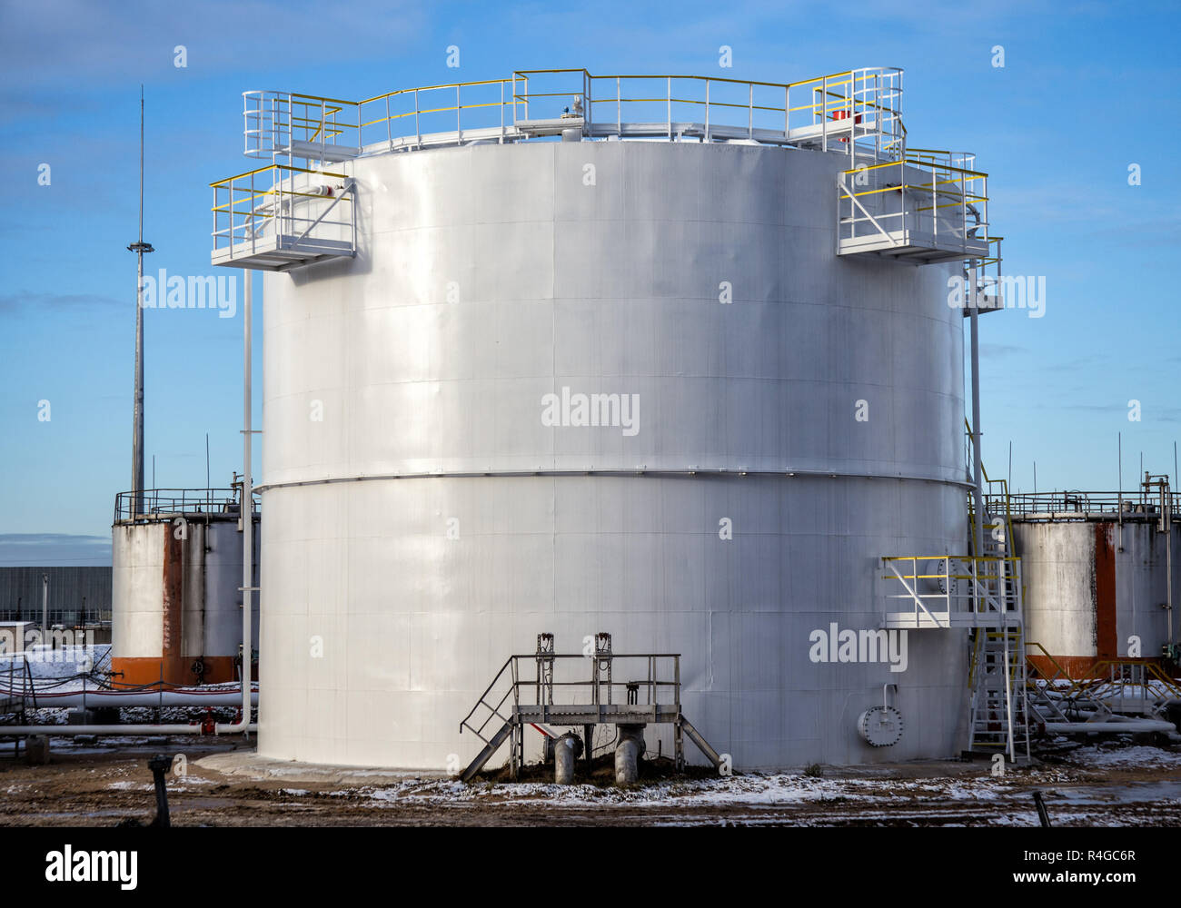 Large oil tank in industrial plant Stock Photo - Alamy