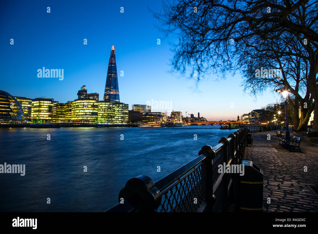 London city panorama vista view sunset hi-res stock photography and ...