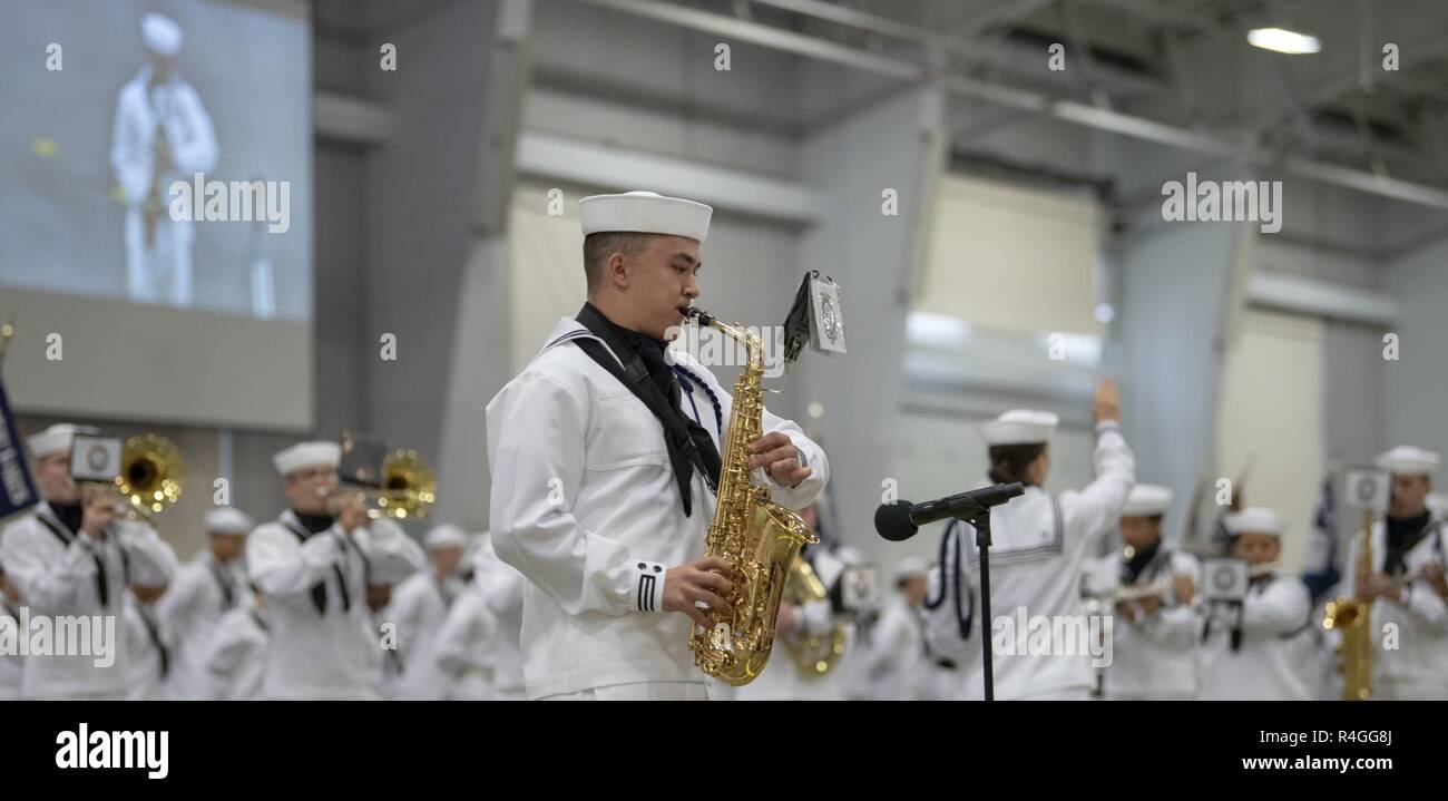 GREAT LAKES, Ill. (Sept. 28, 2018) The Recruit Training Command (RTC ...