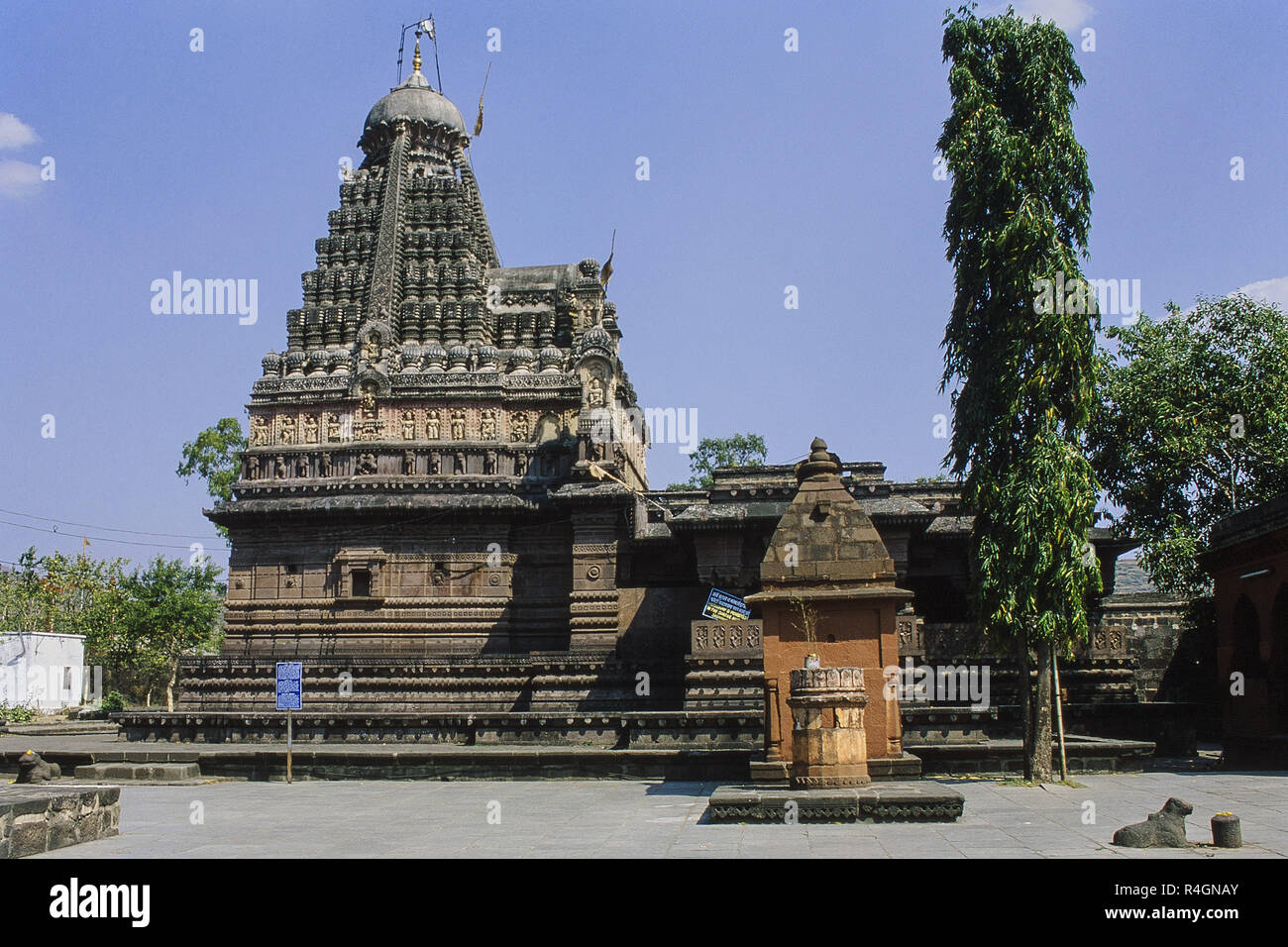 Grishneshwar jyotirlinga temple hi-res stock photography and images - Alamy