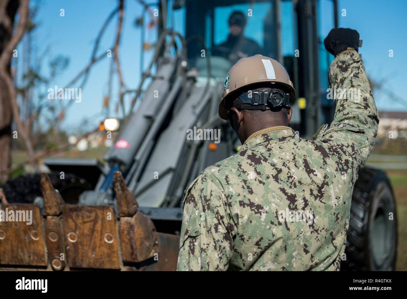 U.S. Navy Seelworker Constructionman Darien Griffin, Naval Mobile ...