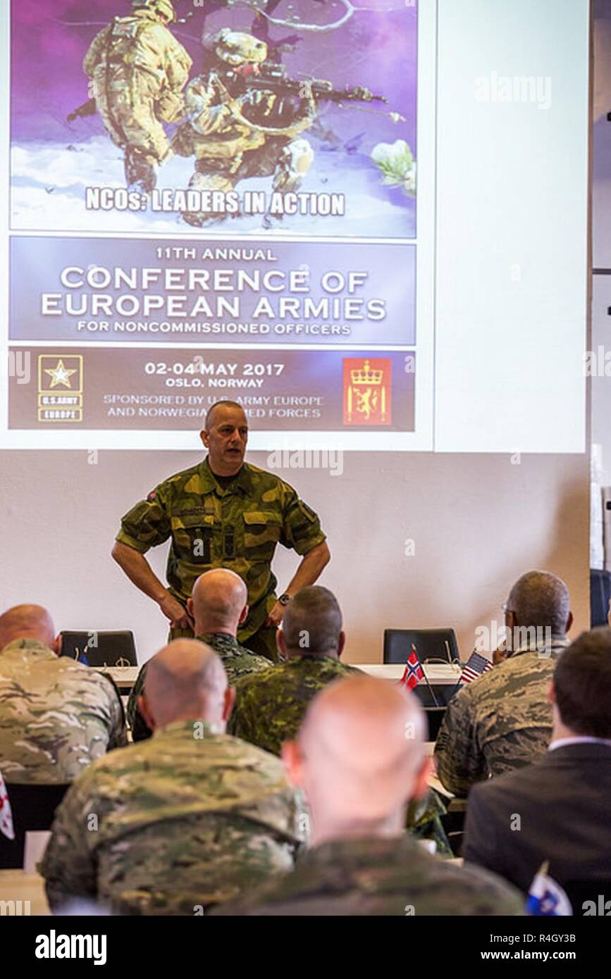 Nato conference table hi-res stock photography and images - Alamy