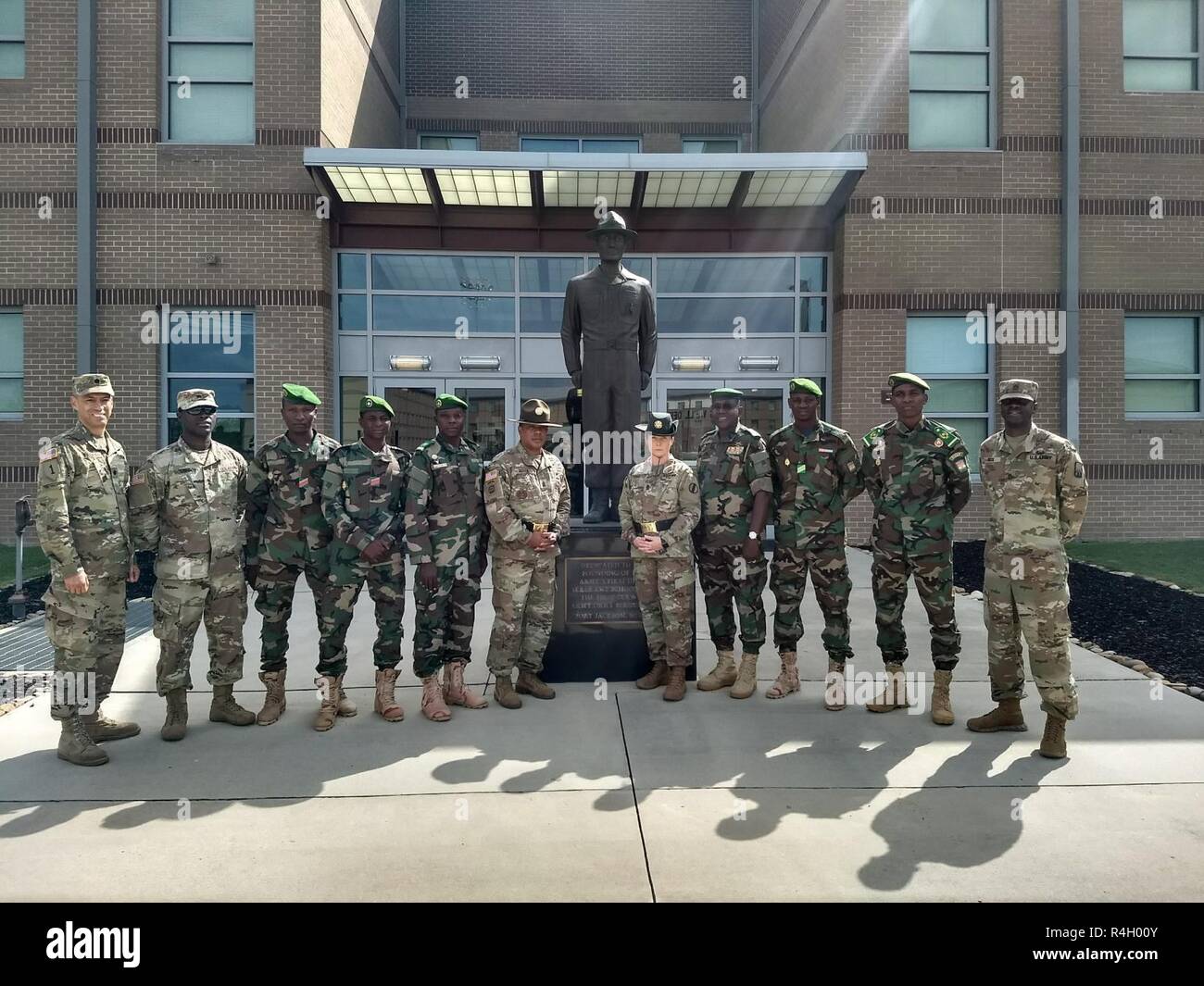The U.S. Army Drill Sergeant Academy hosted members of the Niger Army ...