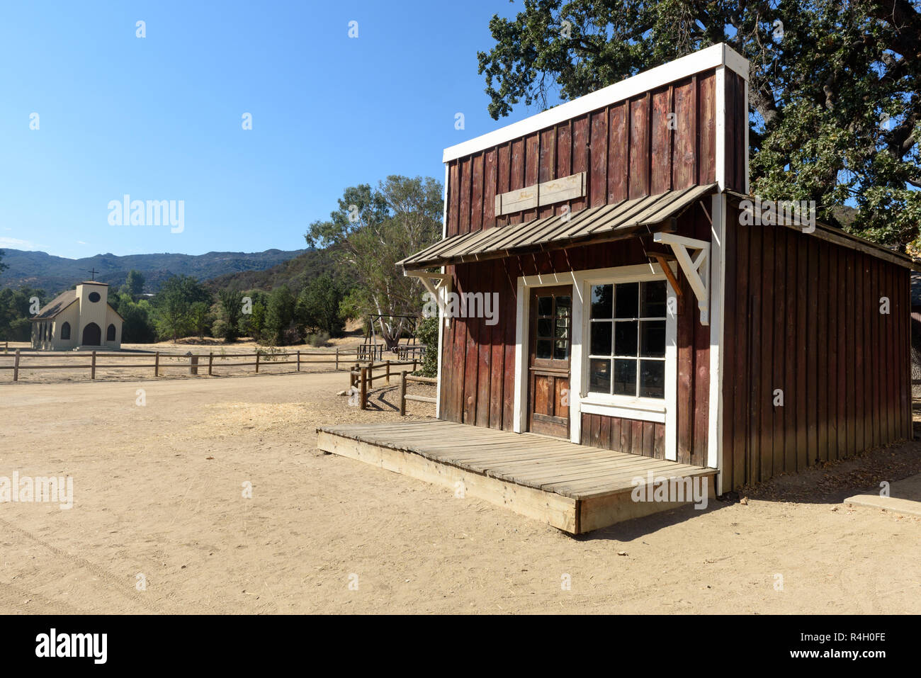Paramount studios los angeles set hi-res stock photography and images ...