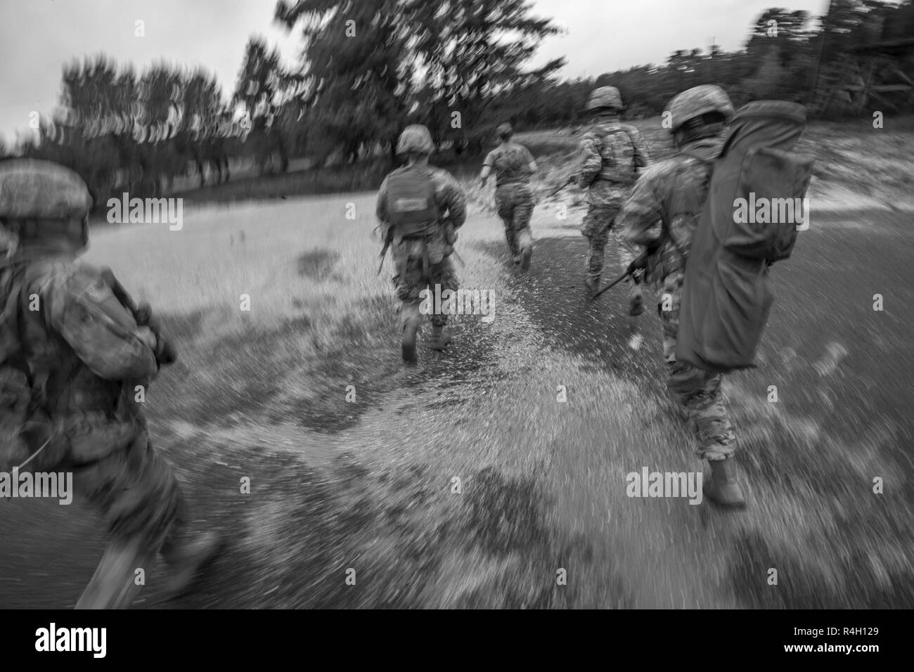 Army combat medic course Black and White Stock Photos & Images - Alamy
