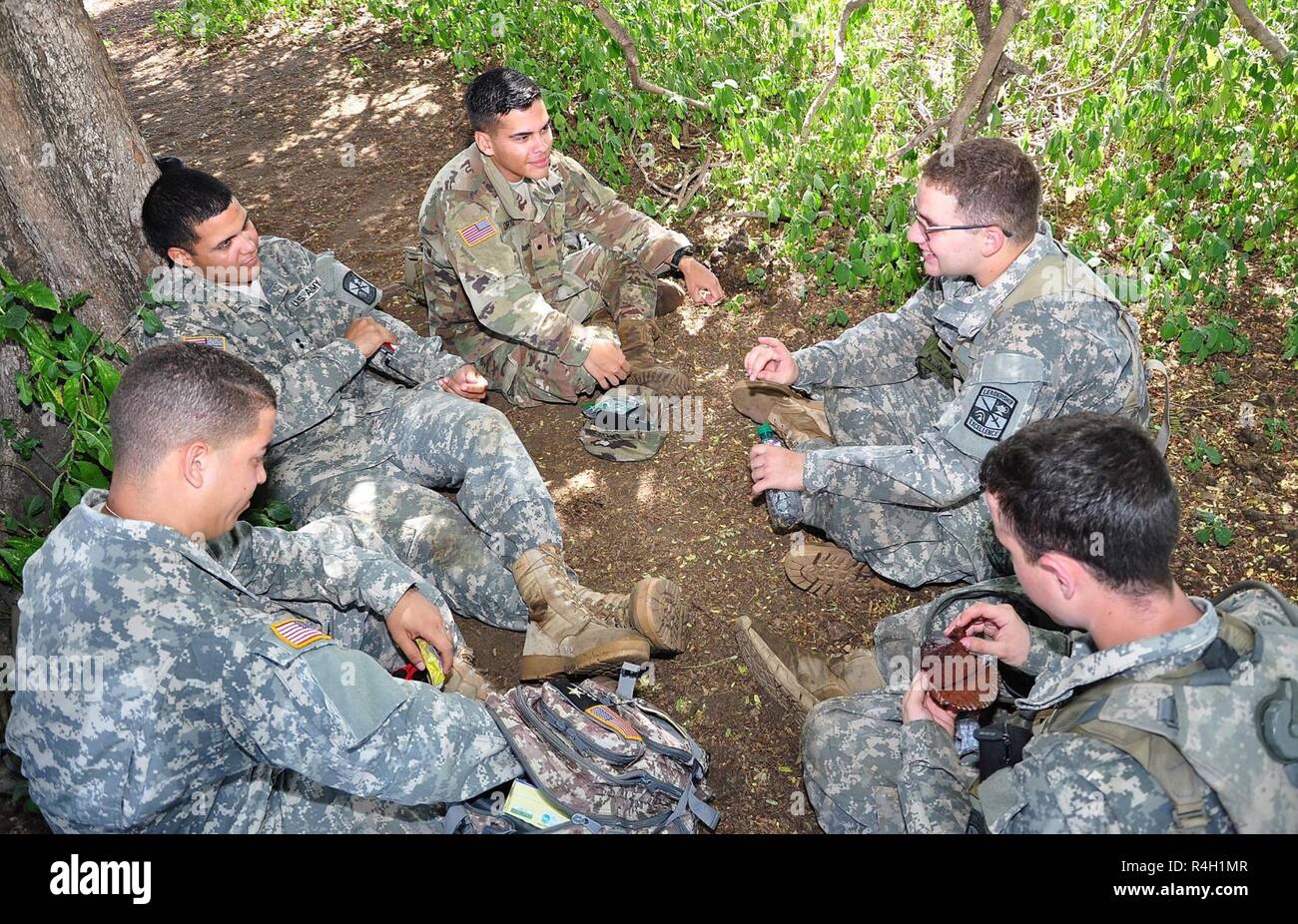 Magnetic forces map hi-res stock photography and images - Alamy