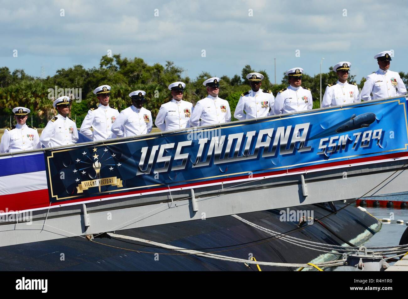 PORT CANAVERAL, Fla. (Sept. 29, 2018) The crew of USS Indiana (SSN 789 ...