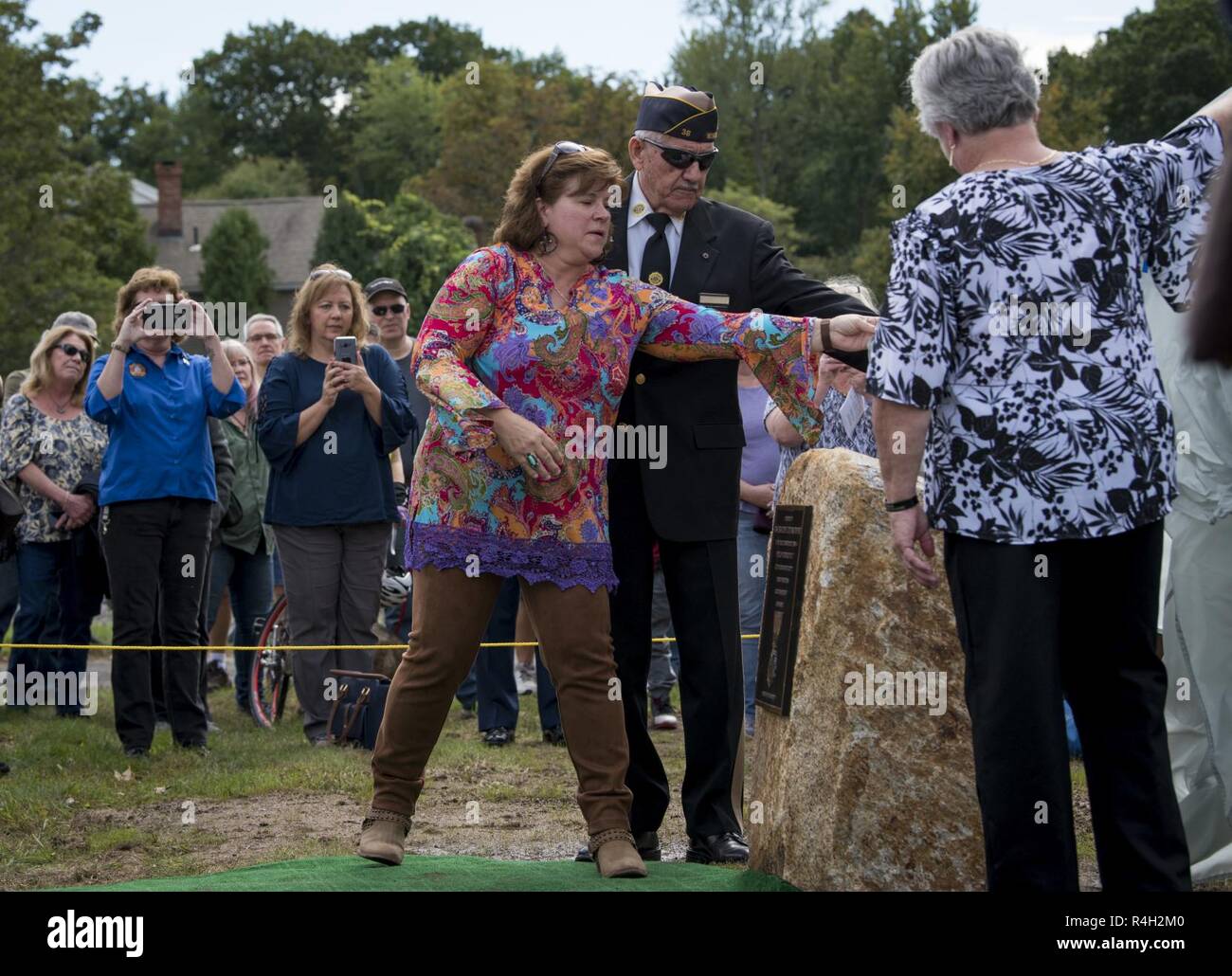 Family members of U.S. Air Force Master Sgt. John Chapman unveil a ...