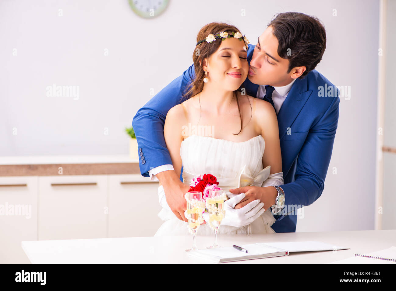 Wedding ceremony with wife and husband Stock Photo - Alamy